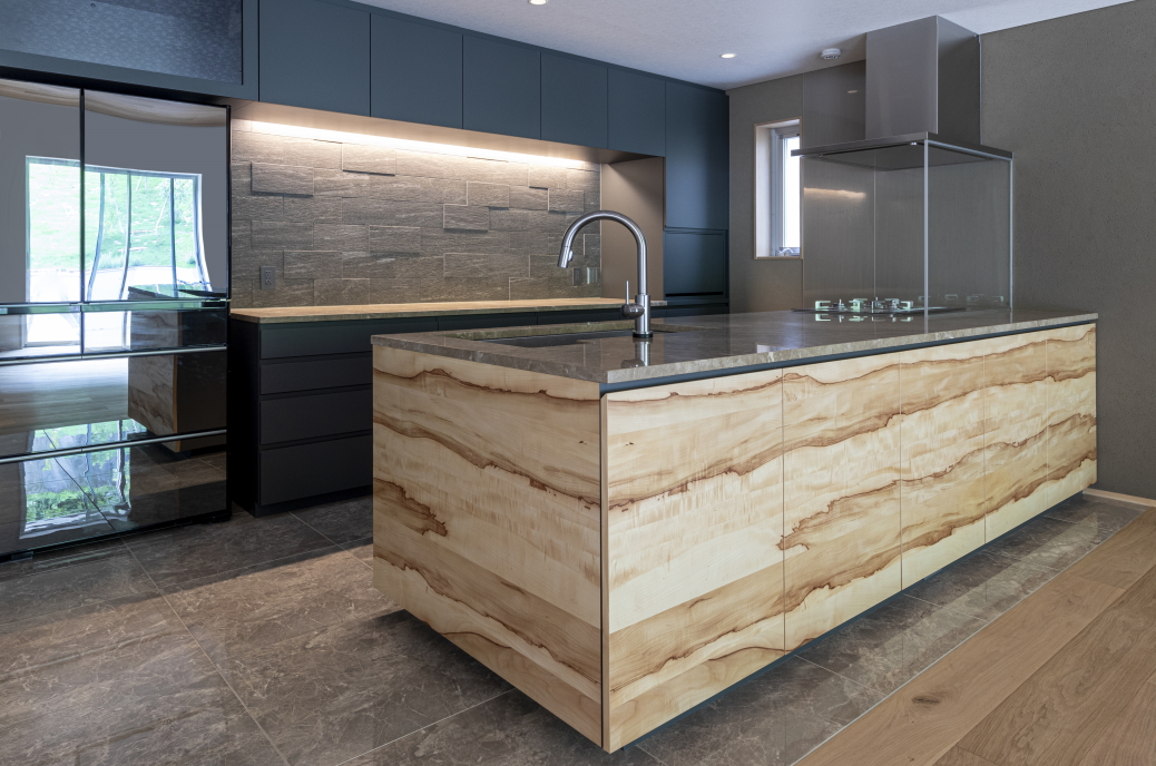 YASUTA Veneered Surfaces & Design